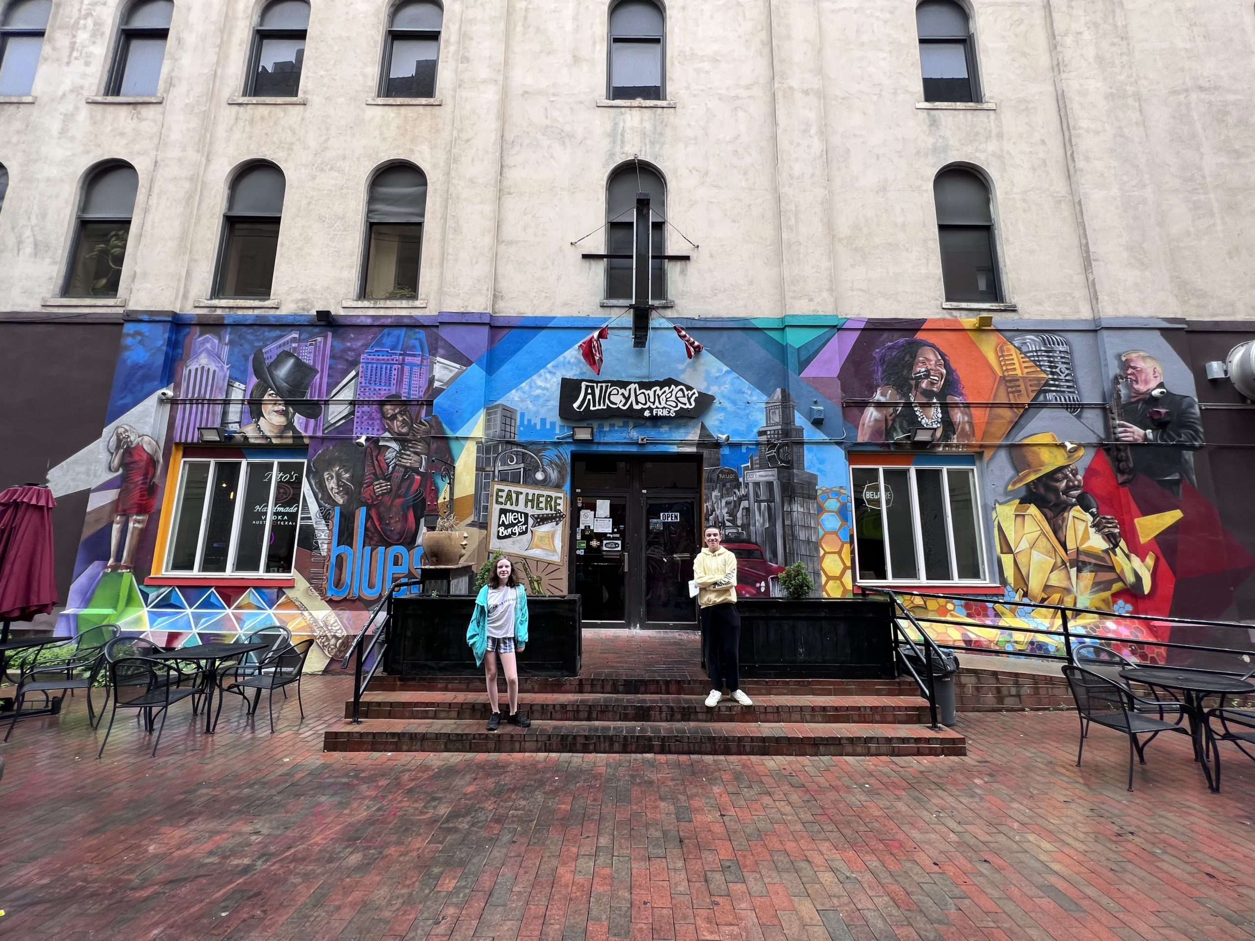 Alley Burger - Dining With Dad